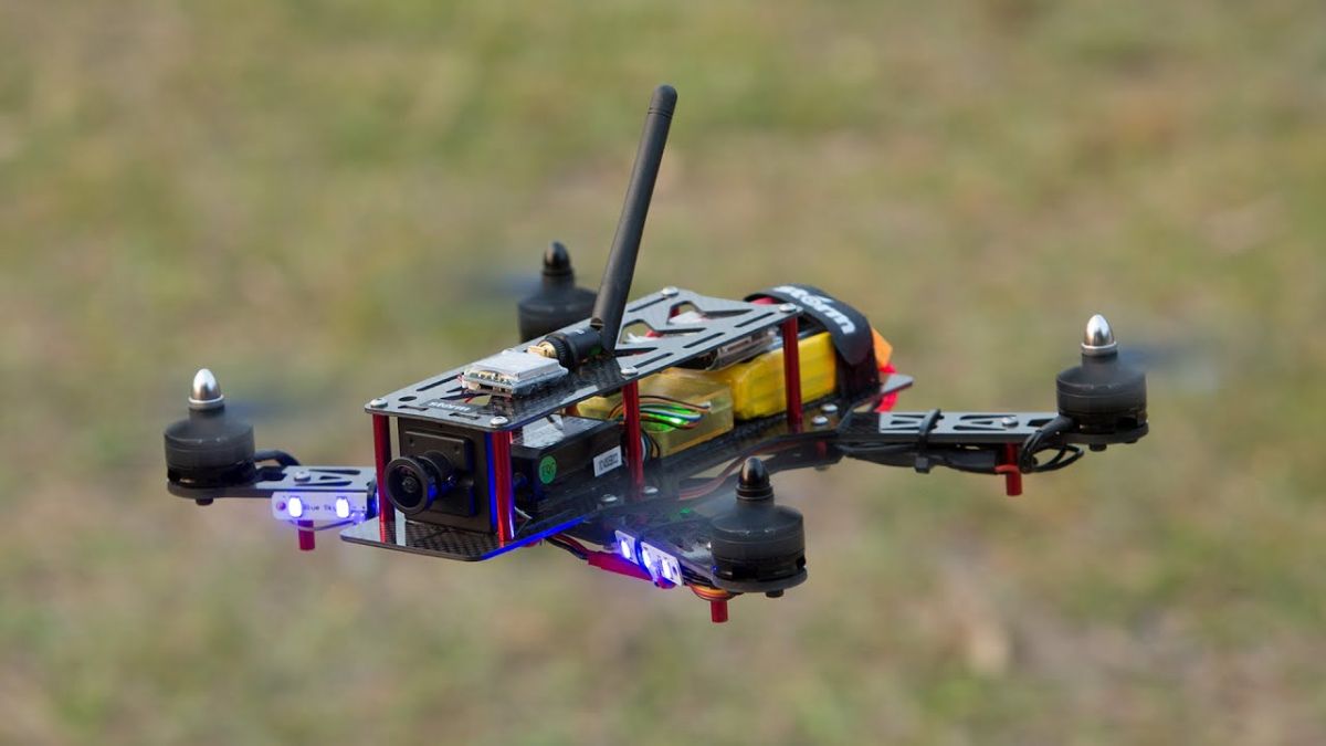 Tìm hiểu về FPV là gì? Các thông tin liên quan về FPV Drone